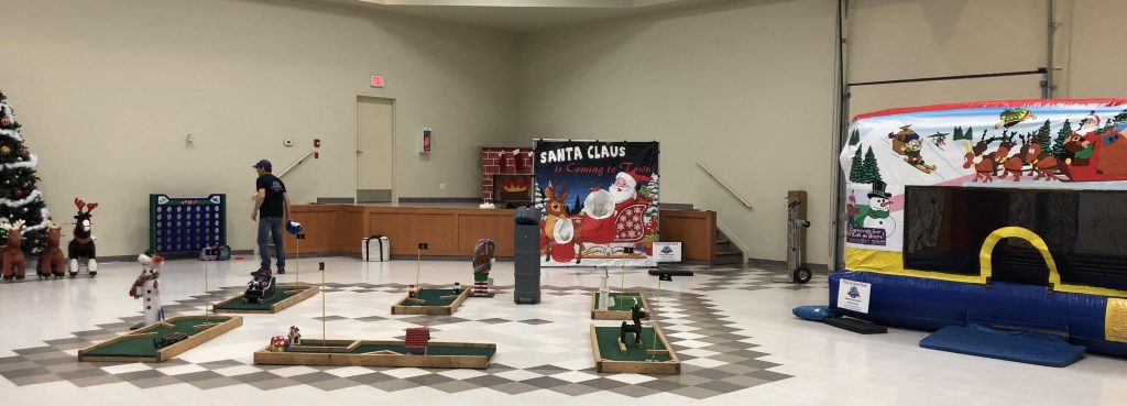 Mini Golf Course Christmas Theme – B course – Carnivals for Kids at Heart