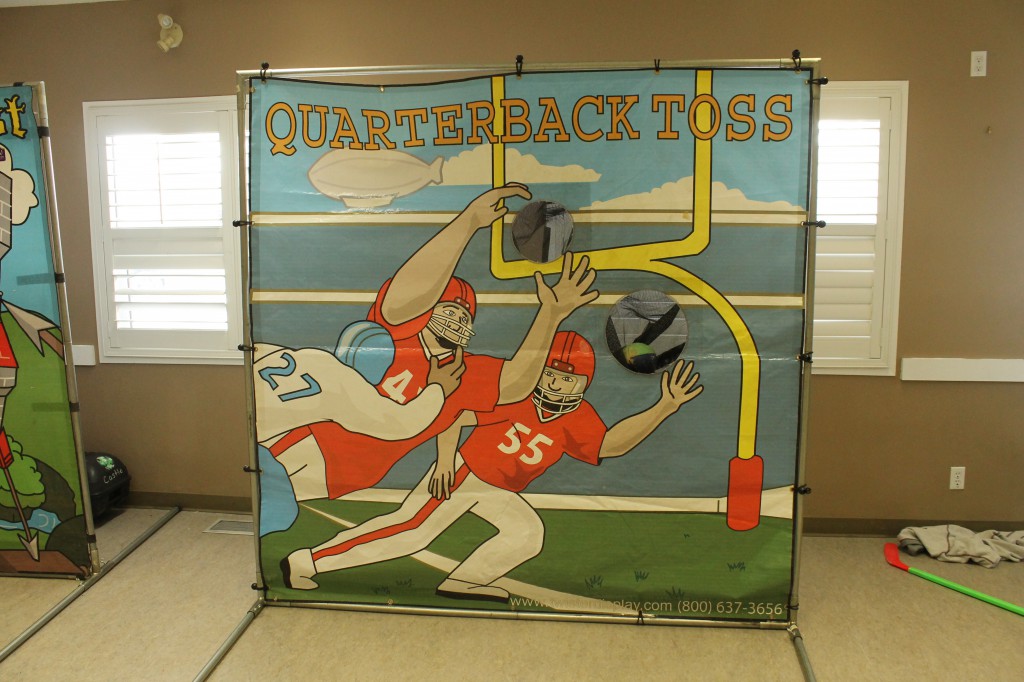Quarterback Toss (FG 1137) For Sale – Carnivals for Kids at Heart