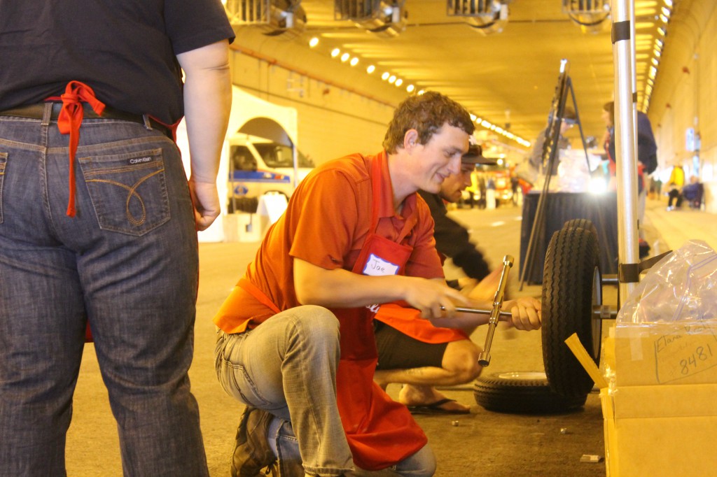 Bubba’s Pit Stop Challenge (FG-PIT) – Carnivals for Kids at Heart