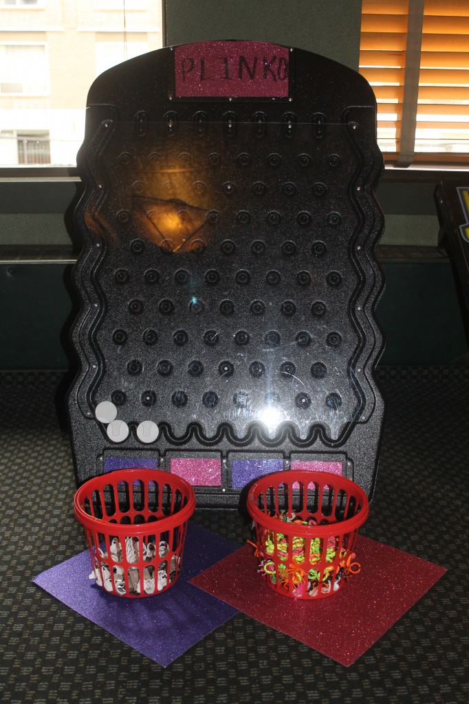 Plinko – Small (GS2013S) – Carnivals for Kids at Heart