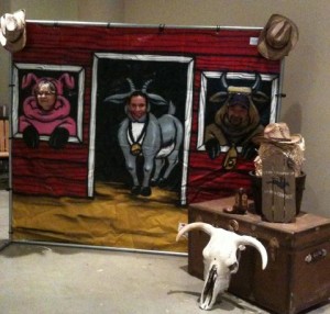 Western Standee (WD138) – Carnivals for Kids at Heart